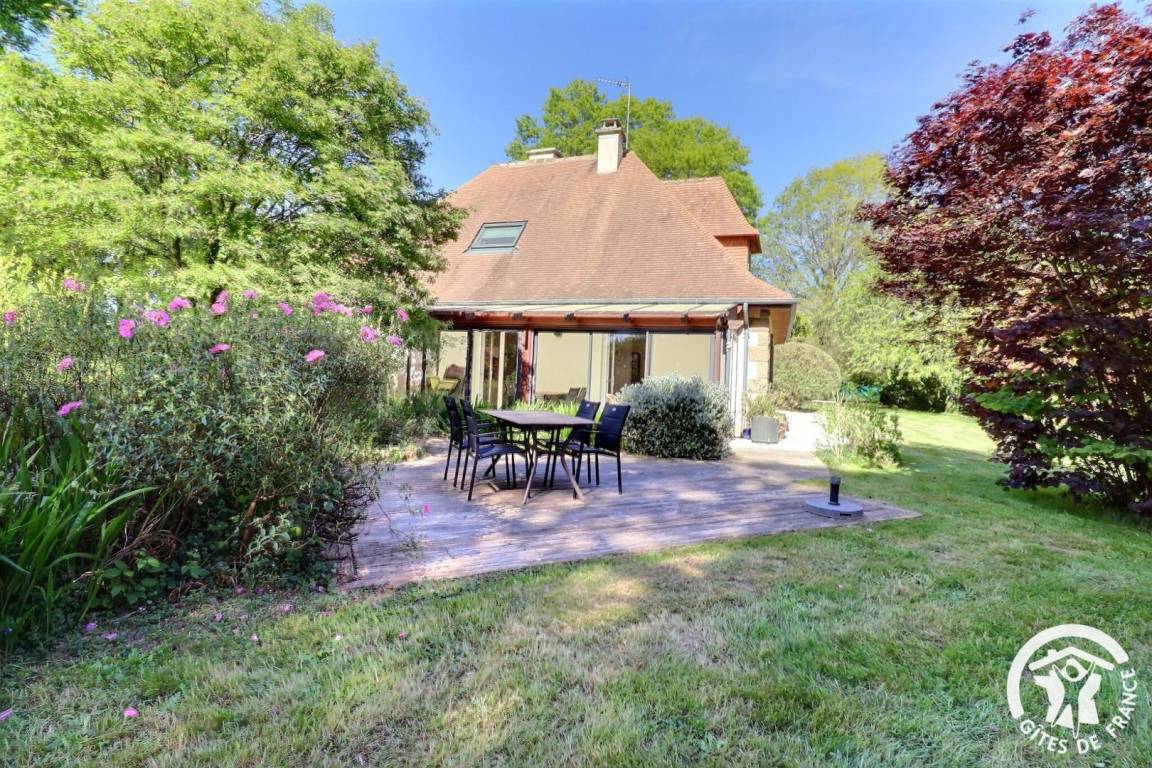 160 M² Gîte ∙ 4 Chambres ∙ 6 Personnes - Rennes