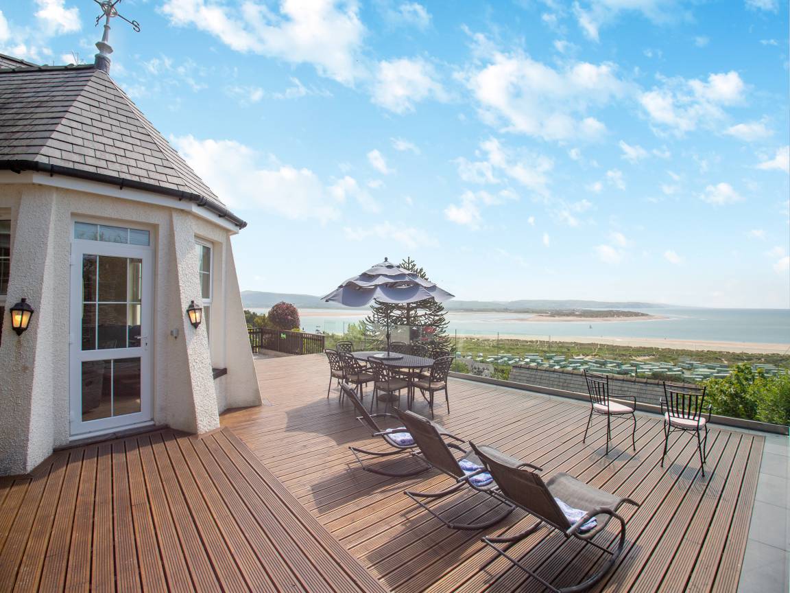 Cottage ∙ 5 Bedrooms ∙ 10 Guests - Borth