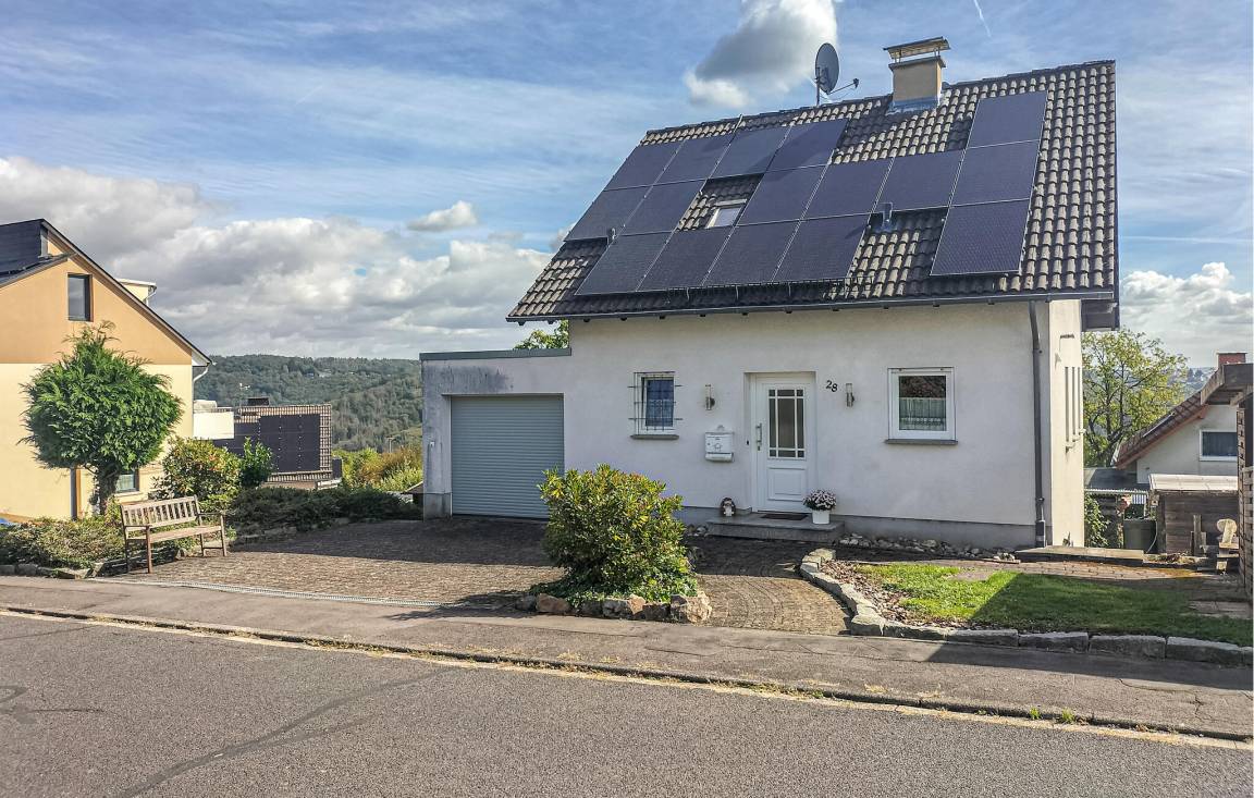105 M² Ferienhaus ∙ 3 Schlafzimmer ∙ 6 Gäste - Montabaur