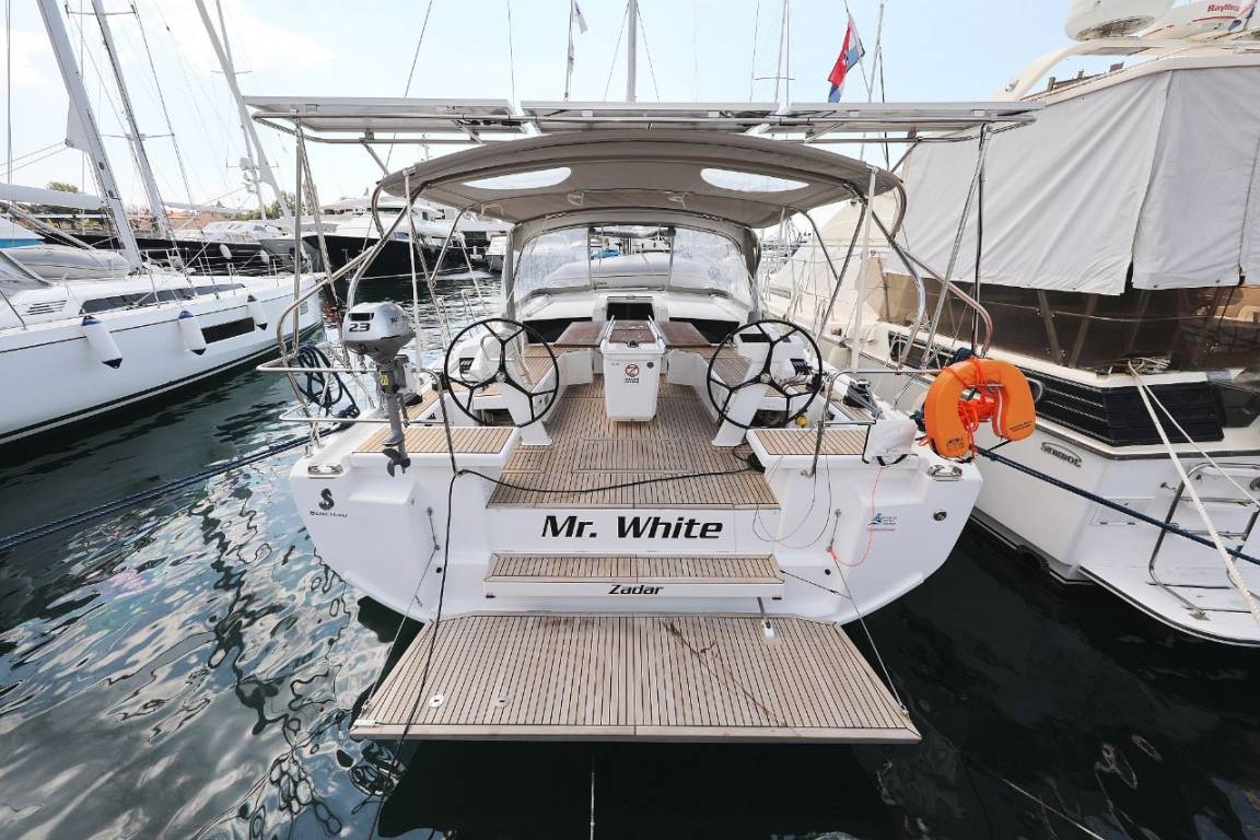 Houseboat ∙ 4 Bedrooms ∙ 8 Guests - Croatia
