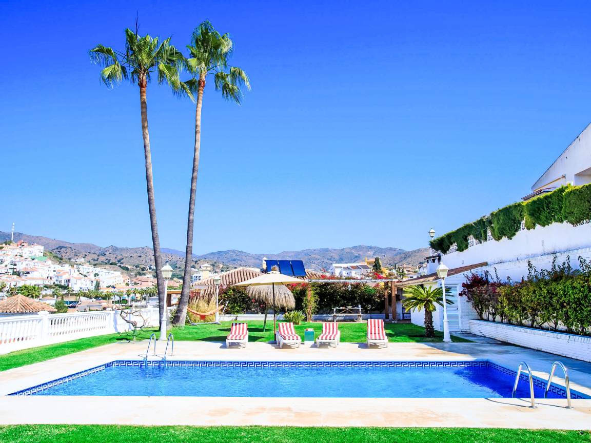 140 M² Ferienhaus ∙ 4 Schlafzimmer ∙ 8 Gäste - Rincón de la Victoria