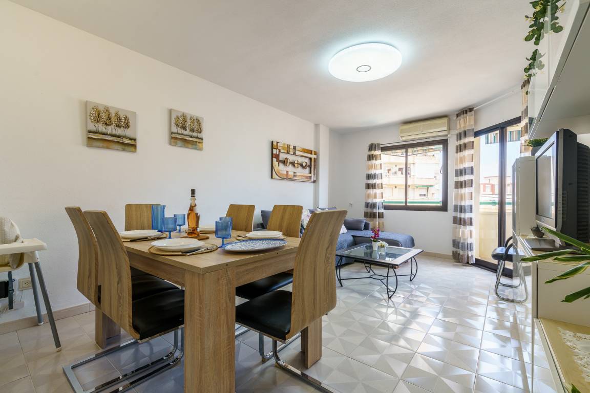 85 M² Appartement ∙ 2 Chambres ∙ 5 Personnes - Torremolinos