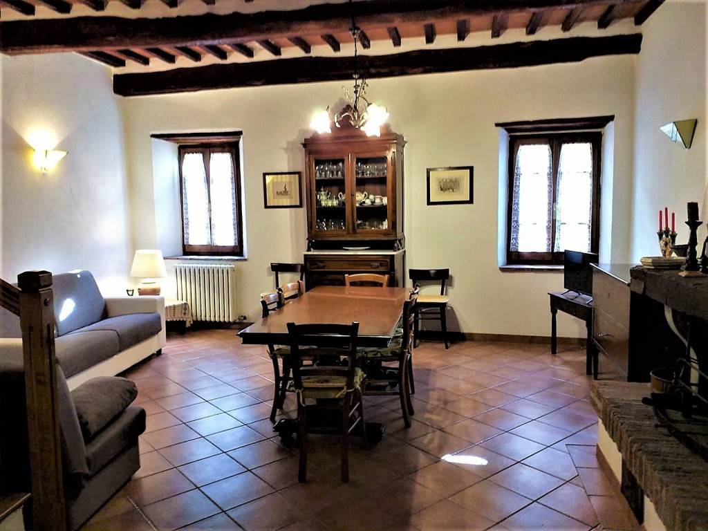 120 M² House ∙ 2 Bedrooms ∙ 8 Guests - Pienza
