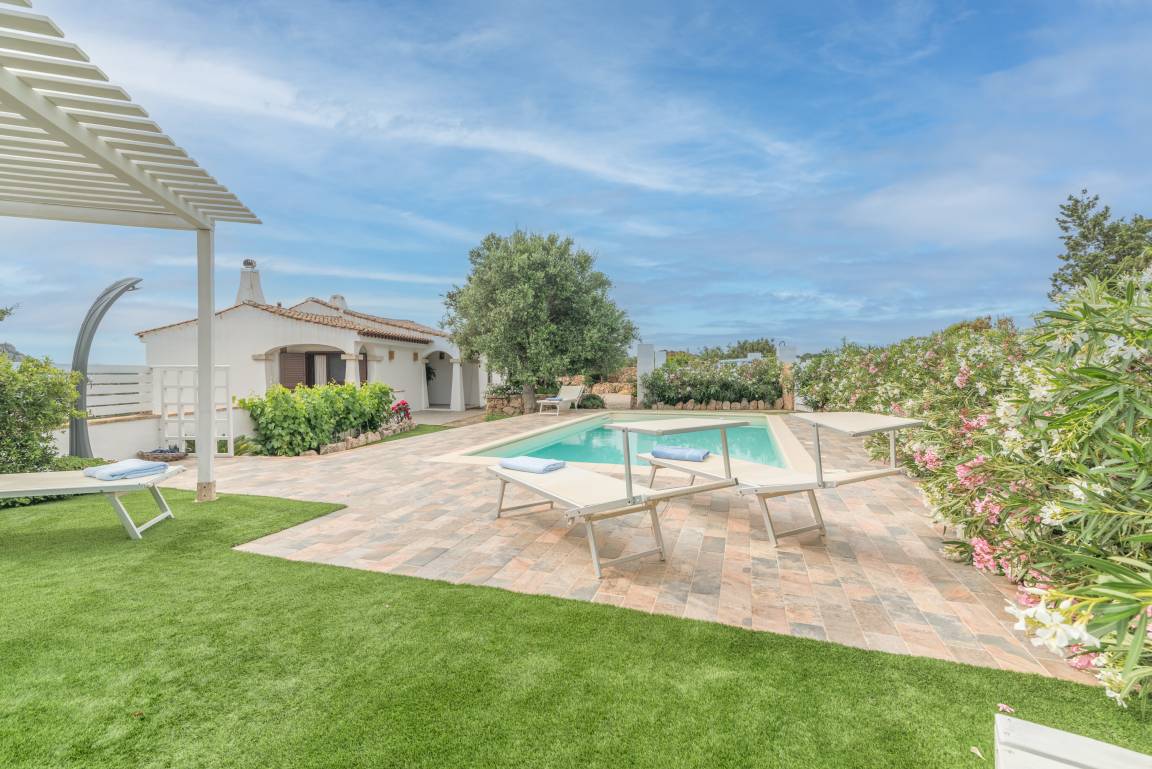 90 M² Casa ∙ 3 Habitaciones ∙ 6 Huéspedes - Arzachena