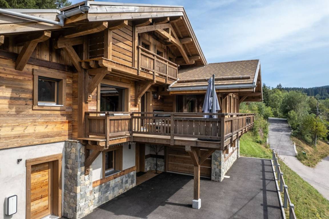 250 M² Chalet ∙ 5 Camere Da Letto ∙ 14 Ospiti - Lorena