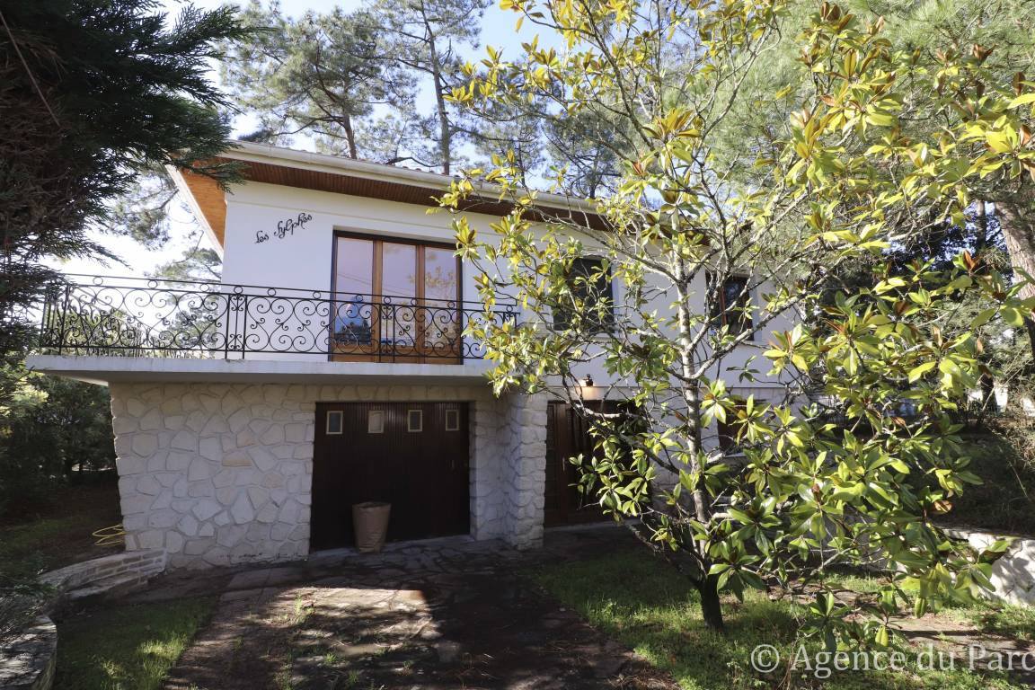 134 M² House ∙ 6 Bedrooms ∙ 11 Guests - Royan