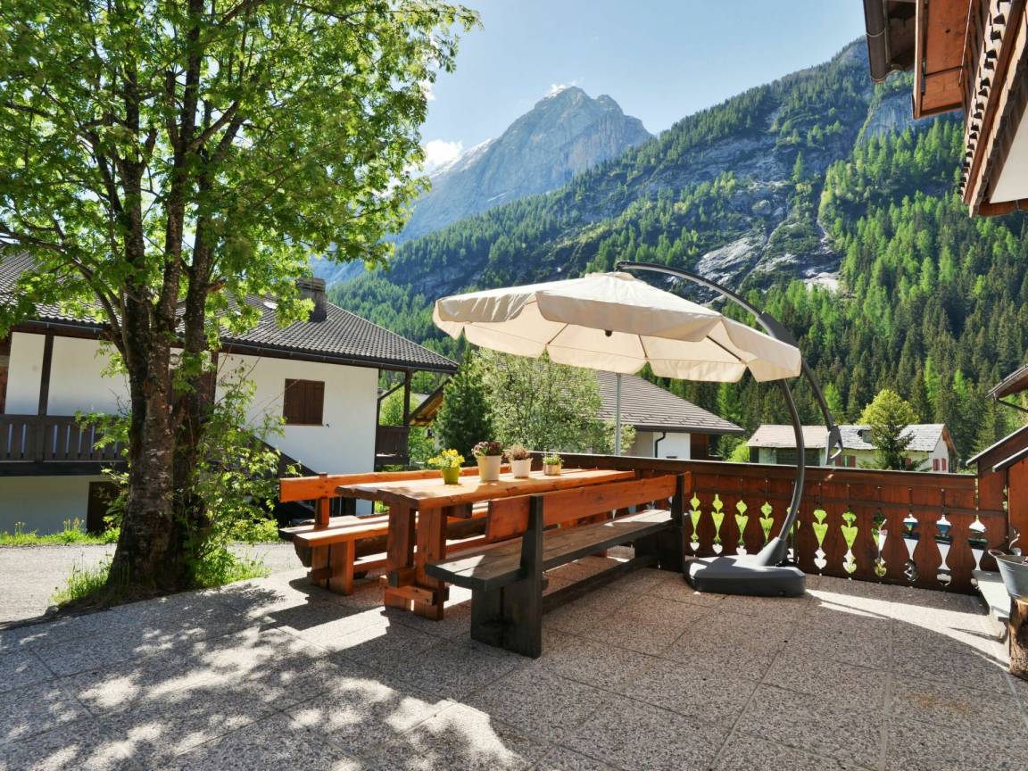 65 M² Apartment ∙ 2 Bedrooms ∙ 6 Guests - Marmolada