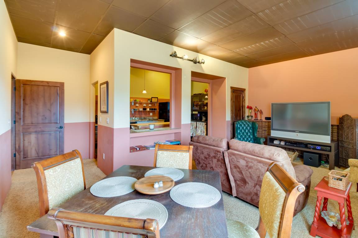 92 M² Apartment ∙ 2 Bedrooms ∙ 4 Guests - Ridgway State Park, Ridgway