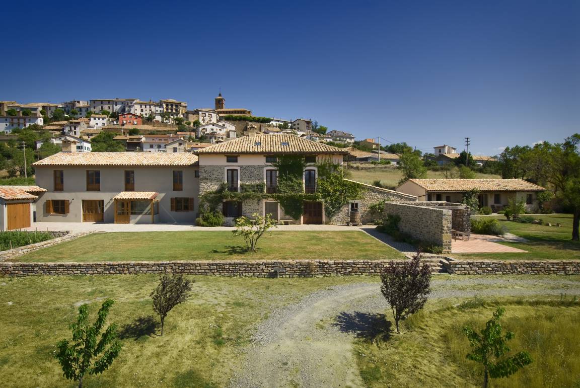 300 M² Casa ∙ 6 Habitaciones ∙ 16 Huéspedes - Puente la Reina de Jaca