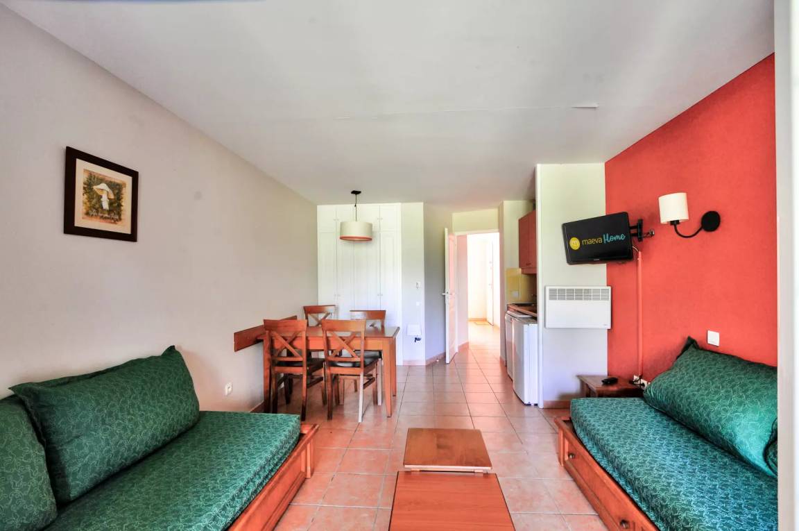 30 M² Studio ∙ 1 Chambre ∙ 5 Personnes - Biron
