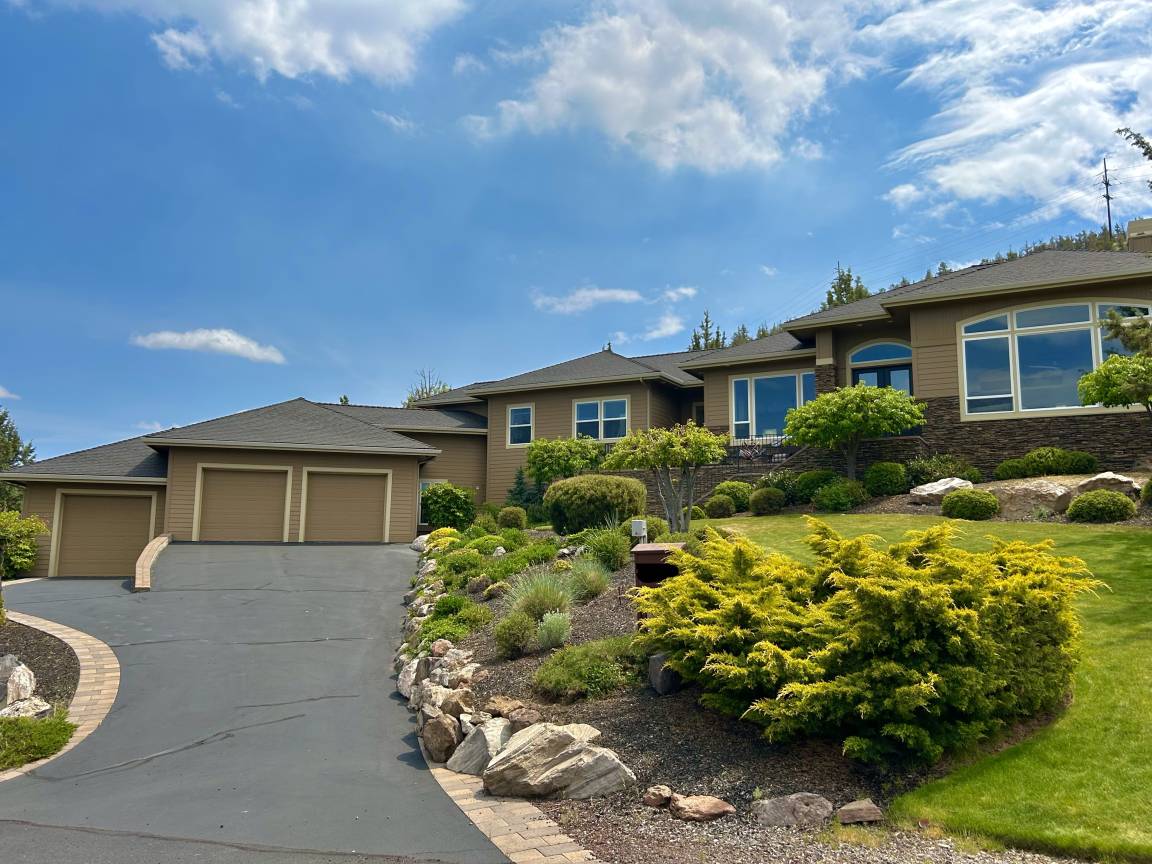 285 M² House ∙ 4 Bedrooms ∙ 9 Guests - Eagle Crest, OR