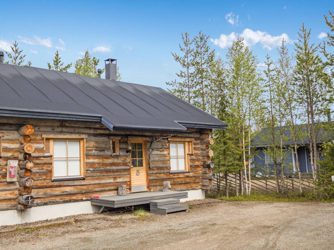 72 M² Talo ∙ 2 Makuuhuonetta ∙ 7 Vierasta - Äkäslompolo