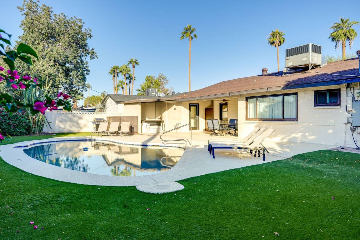 Maison De Vacances ∙ 4 Chambres ∙ 12 Personnes - Tempe, AZ