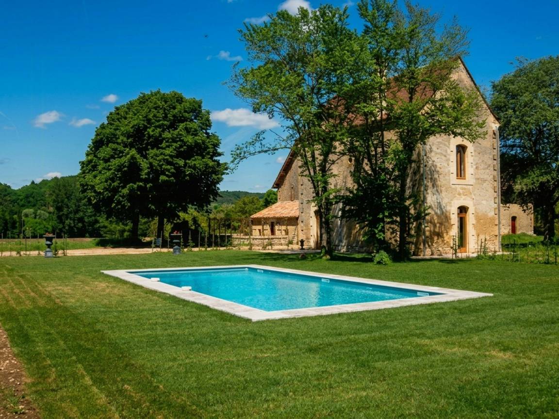 300 M² Ferienhaus ∙ 4 Schlafzimmer ∙ 8 Gäste - Domme