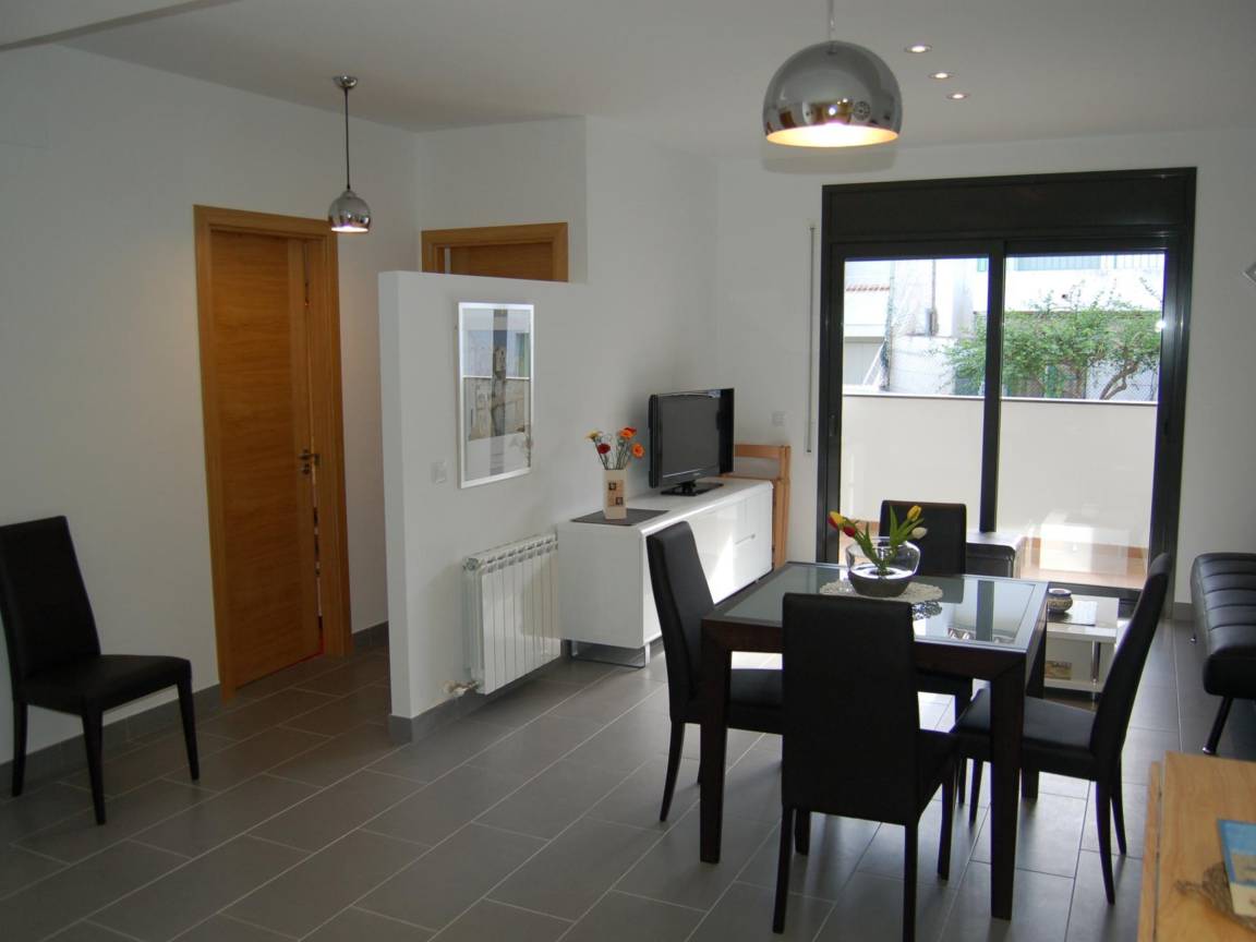 68 M² Ferienwohnung ∙ 3 Schlafzimmer ∙ 6 Gäste - Llançà