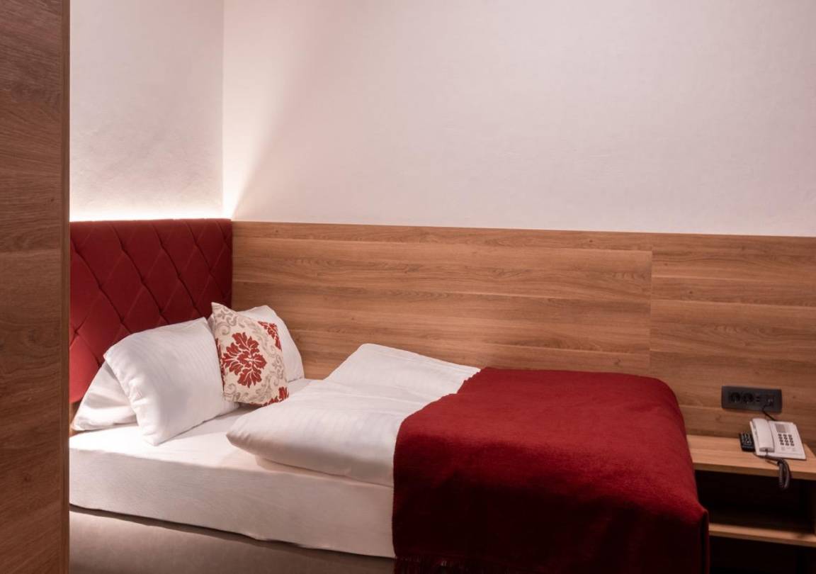 16 M² Hotel ∙ 2 Guests - Bad Gastein