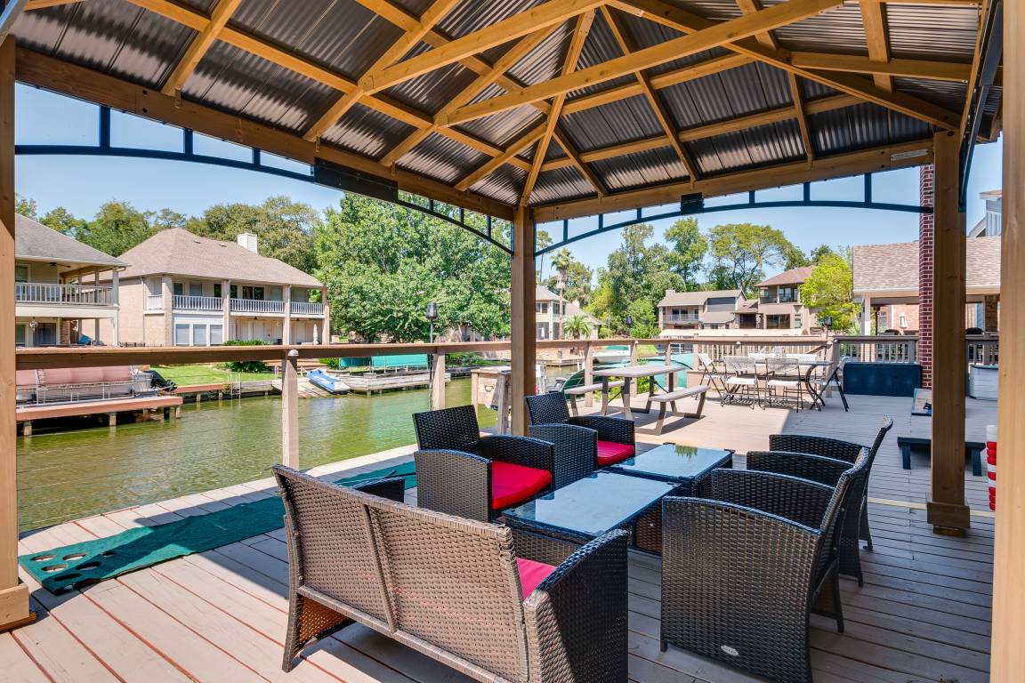 258 M² House ∙ 4 Bedrooms ∙ 13 Guests - Lake Conroe, TX