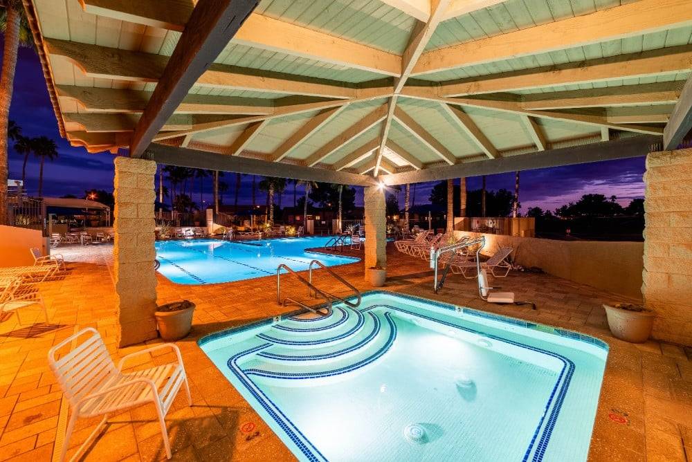 94 M² House ∙ 2 Bedrooms ∙ 4 Guests - Chandler, AZ