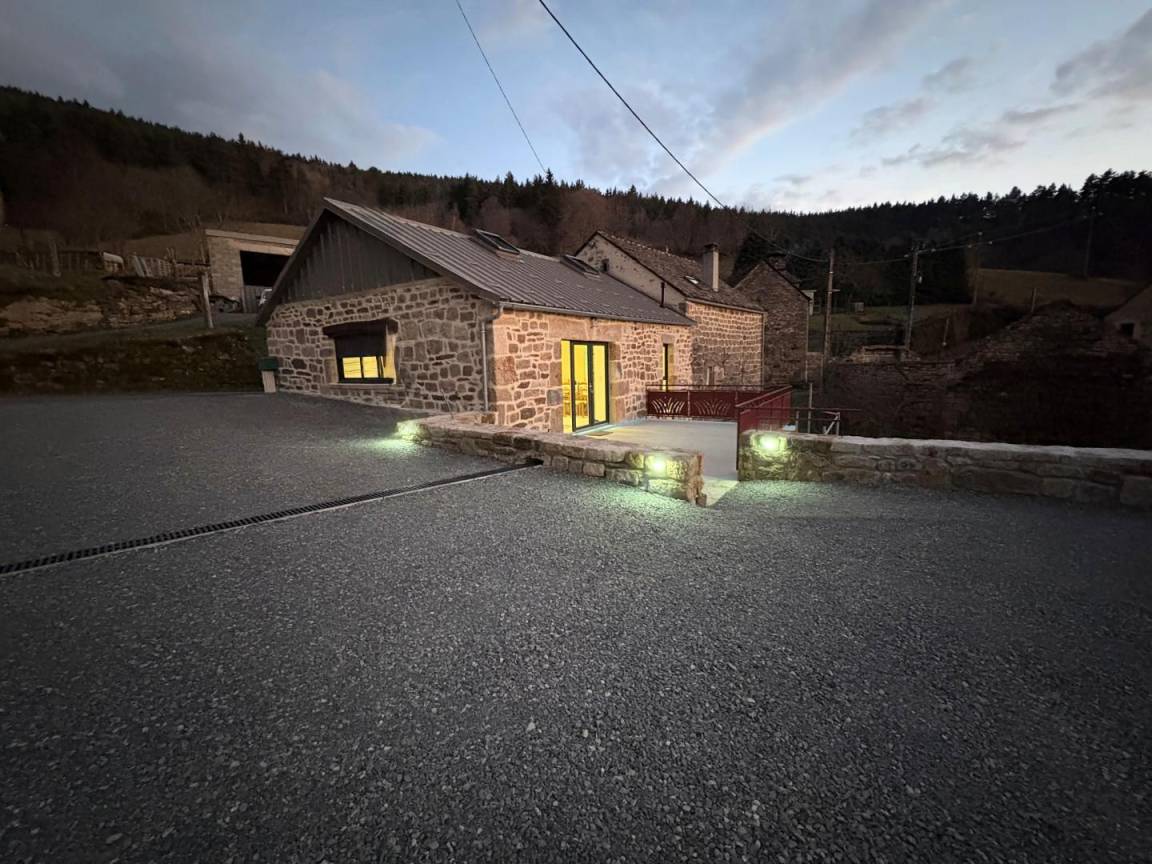 75 M² Gîte ∙ 6 Personnes - Mende