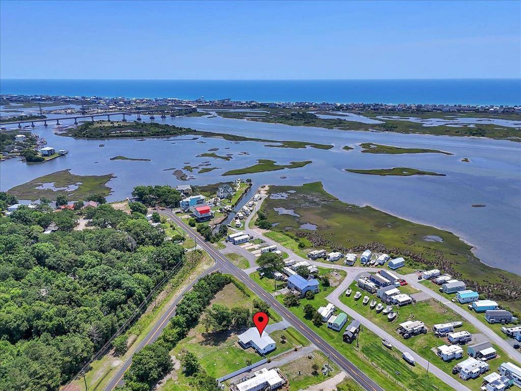 House ∙ 2 Bedrooms ∙ 7 Guests - Surf City, NC