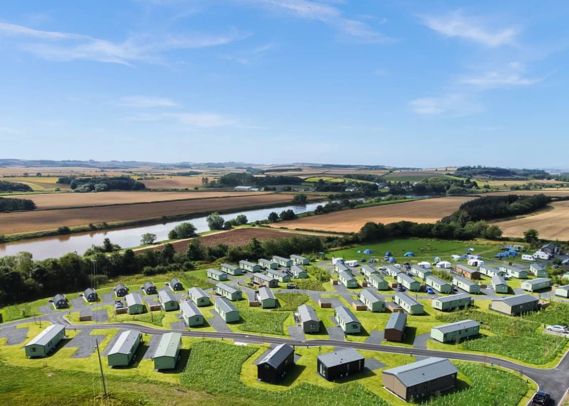 Caravan ∙ 2 Bedrooms ∙ 6 Guests - Northumberland