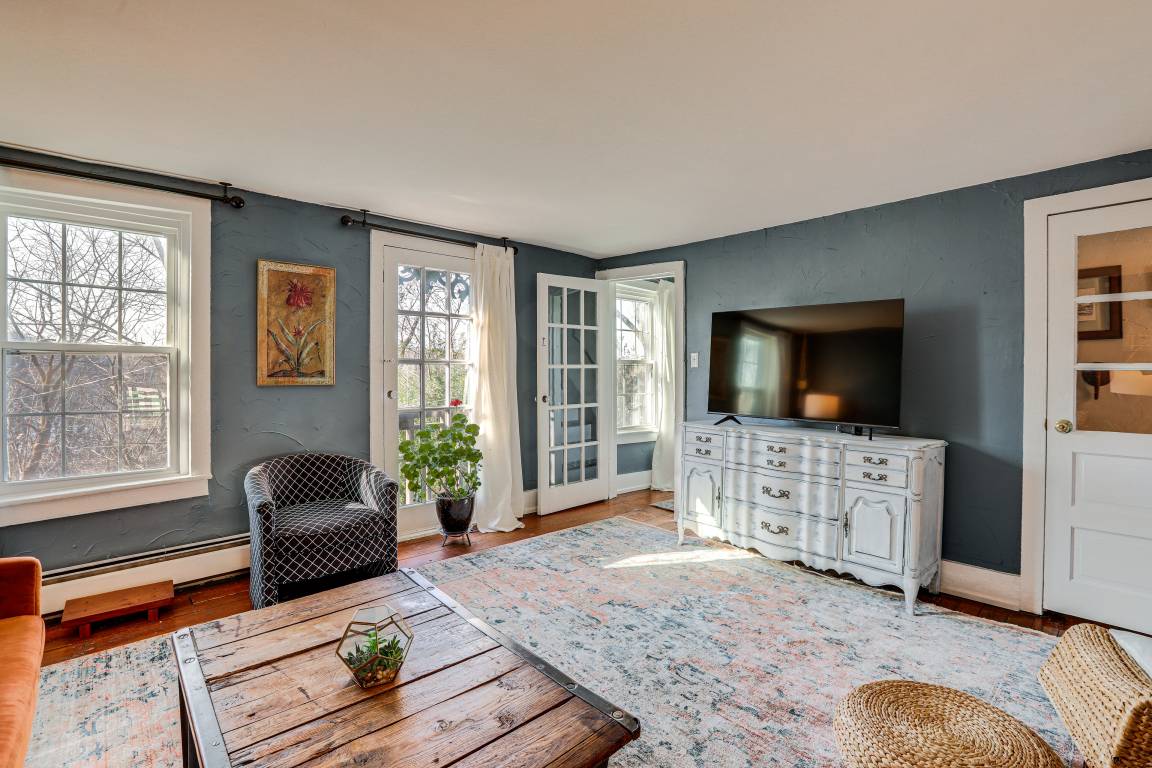 139 M² Apartment ∙ 2 Bedrooms ∙ 3 Guests - New Hope, PA