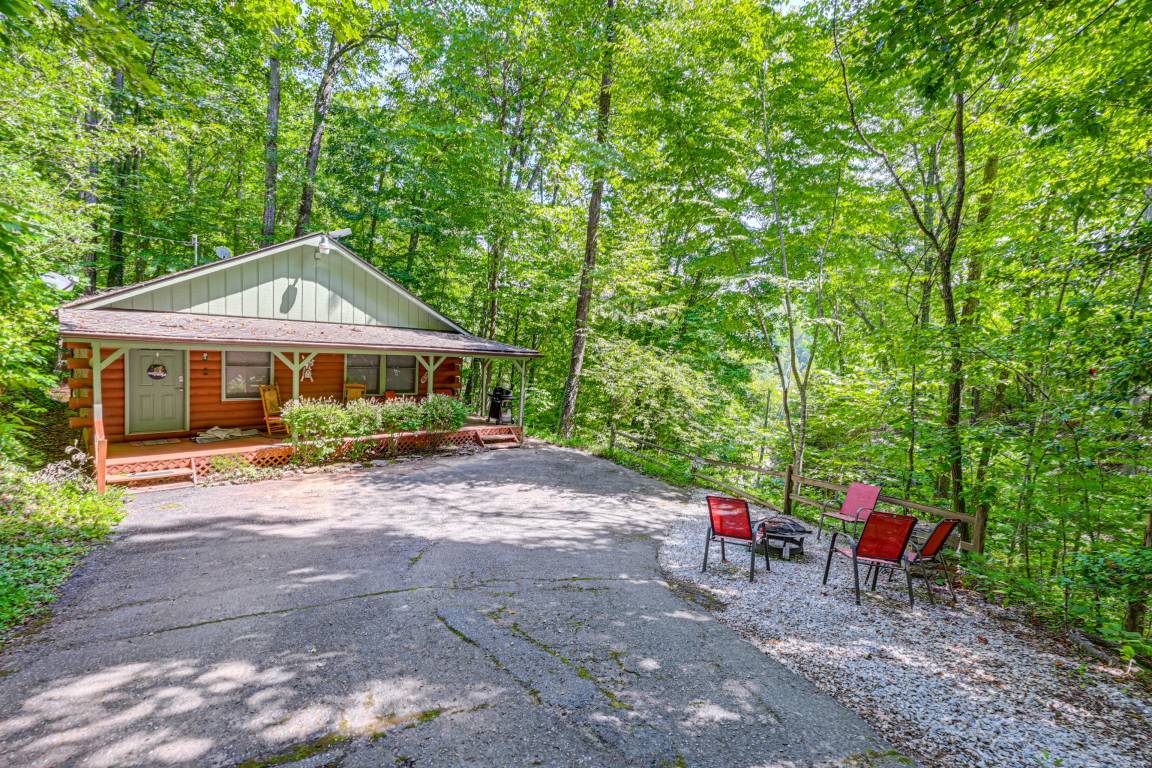 77 M² House ∙ 2 Bedrooms ∙ 6 Guests - Cherokee, NC