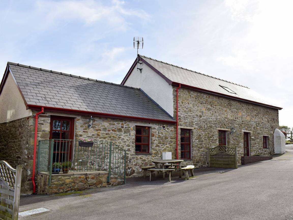 Cottage ∙ 3 Bedrooms ∙ 6 Guests - Llangrannog