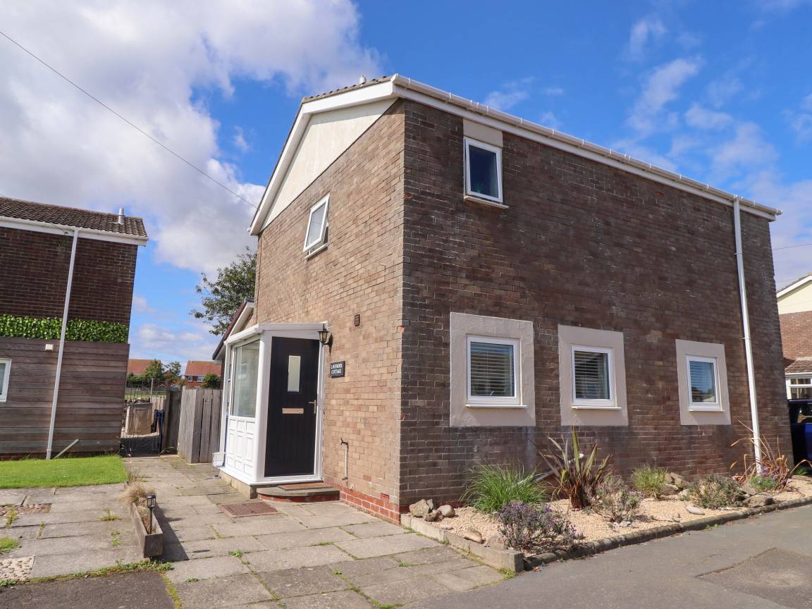 Cottage ∙ 2 Bedrooms ∙ 3 Guests - Dunstanburgh Castle