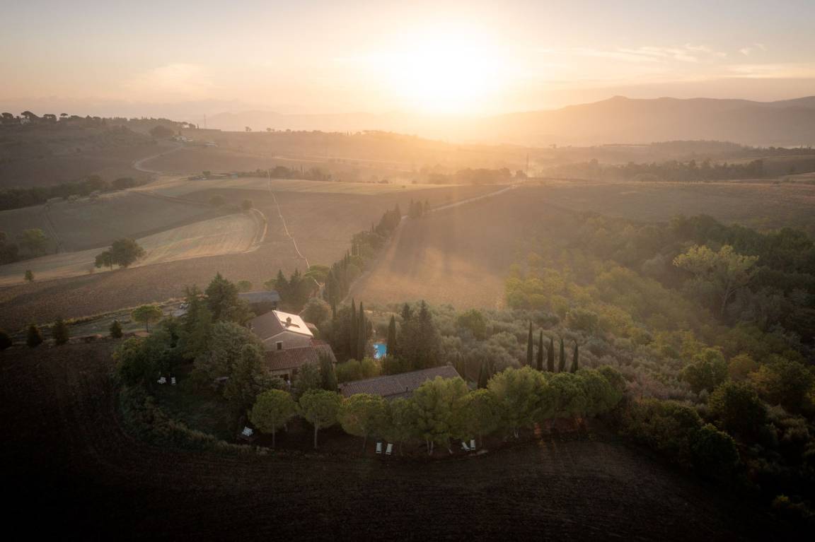 260 M² Agriturismo ∙ 8 Camere Da Letto ∙ 17 Ospiti - Castiglione del Lago