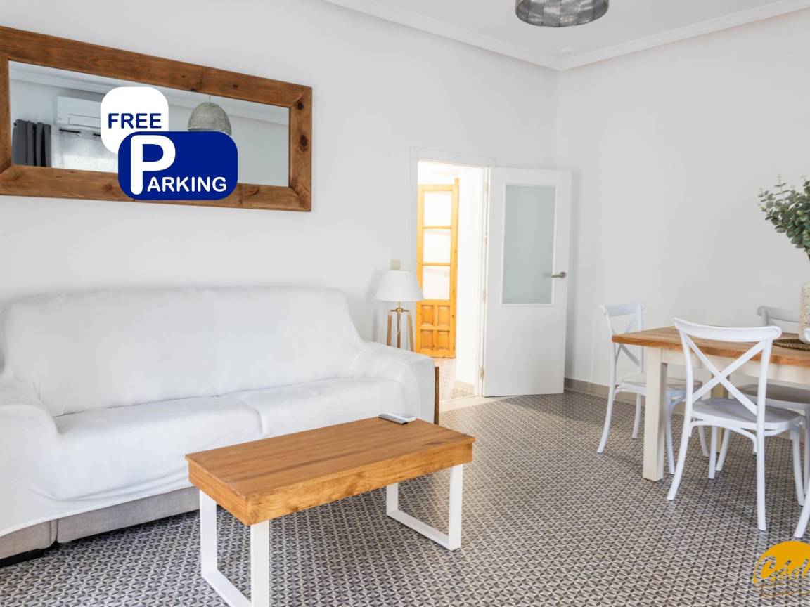 98 M² Apartment ∙ 2 Bedrooms ∙ 5 Guests - Rota