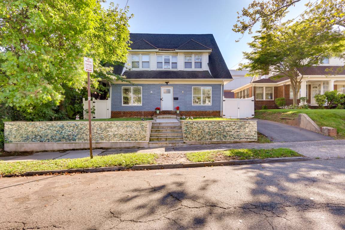 74 M² House ∙ 2 Bedrooms ∙ 4 Guests - Elizabeth, NJ