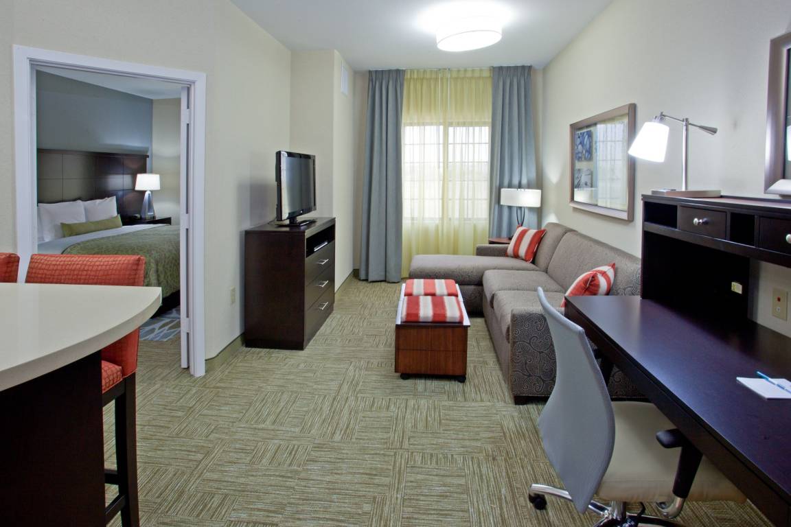 Hotel ∙ 1 Bedroom ∙ 4 Guests - Sugar Land, TX