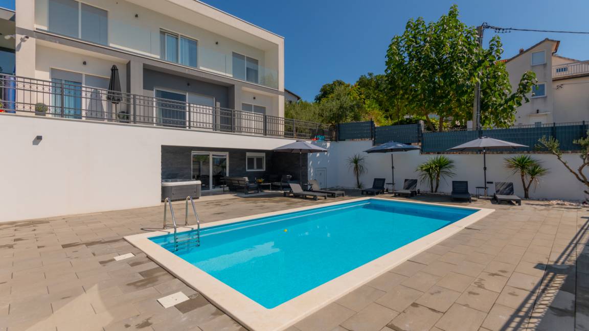 230 M² Villa ∙ 4 Schlafzimmer ∙ 8 Gäste - Imotski