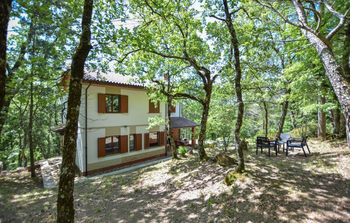200 M² House ∙ 4 Bedrooms ∙ 9 Guests - Arezzo