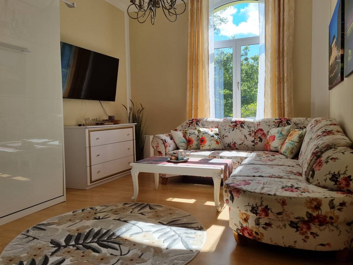60 M² Ferienwohnung ∙ 1 Schlafzimmer ∙ 4 Gäste - Bad Elster
