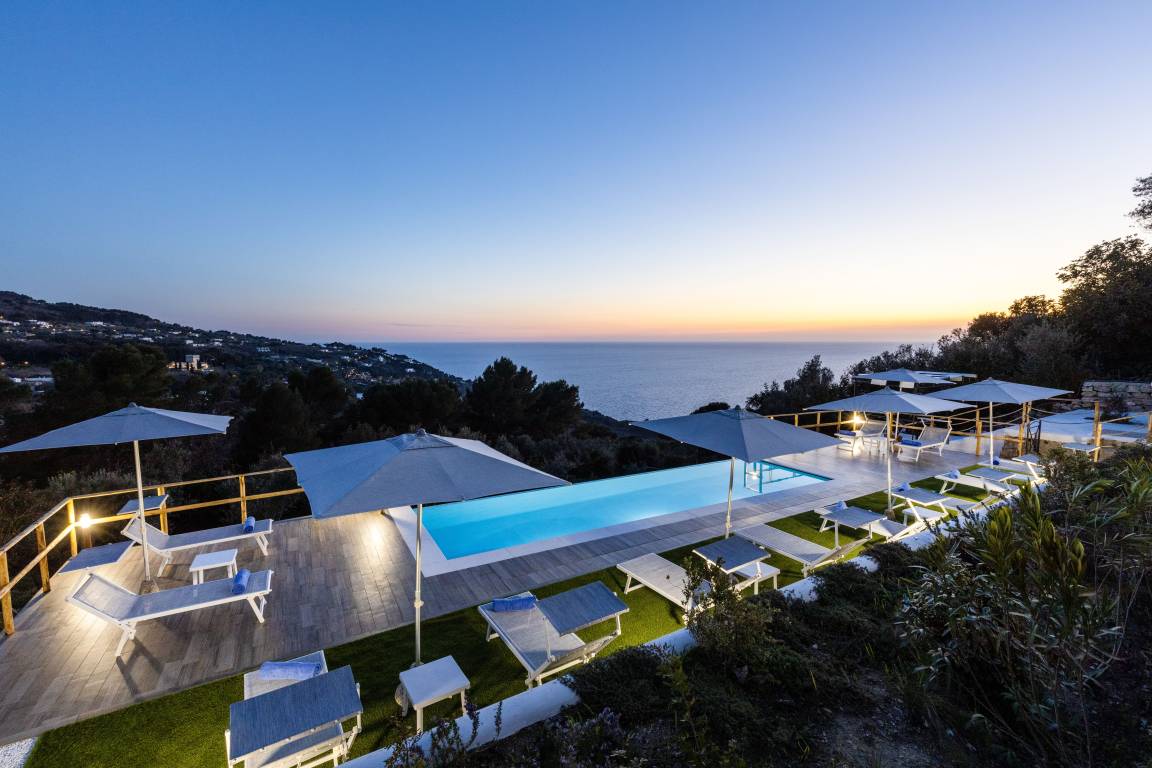 190 M² Villa ∙ 6 Camere Da Letto ∙ 12 Ospiti - Anacapri