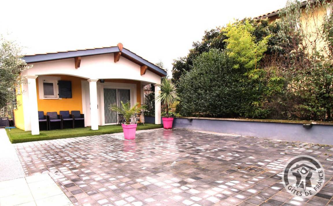 30 M² Gîte ∙ 1 Chambre ∙ 2 Personnes - Mions