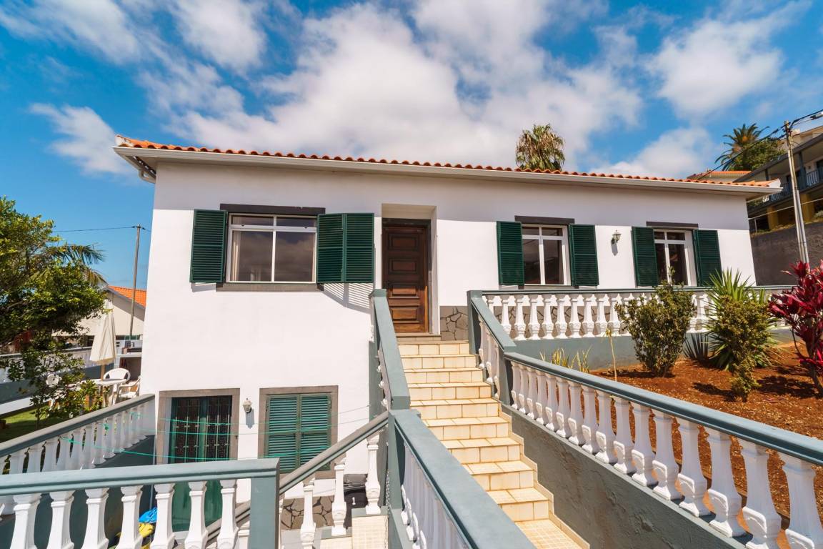 120 M² Ferienhaus ∙ 3 Schlafzimmer ∙ 6 Gäste - Funchal