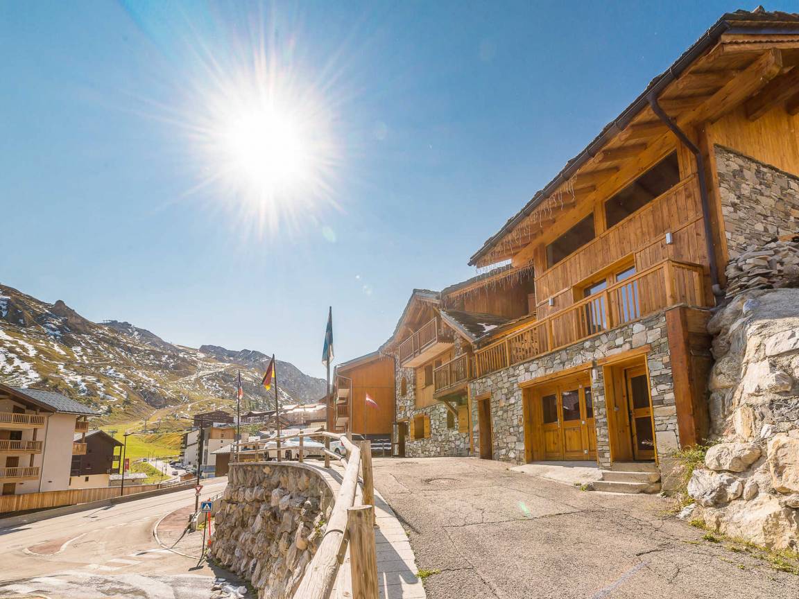 180 M² Chalet ∙ 6 Bedrooms ∙ 14 Guests - Tignes