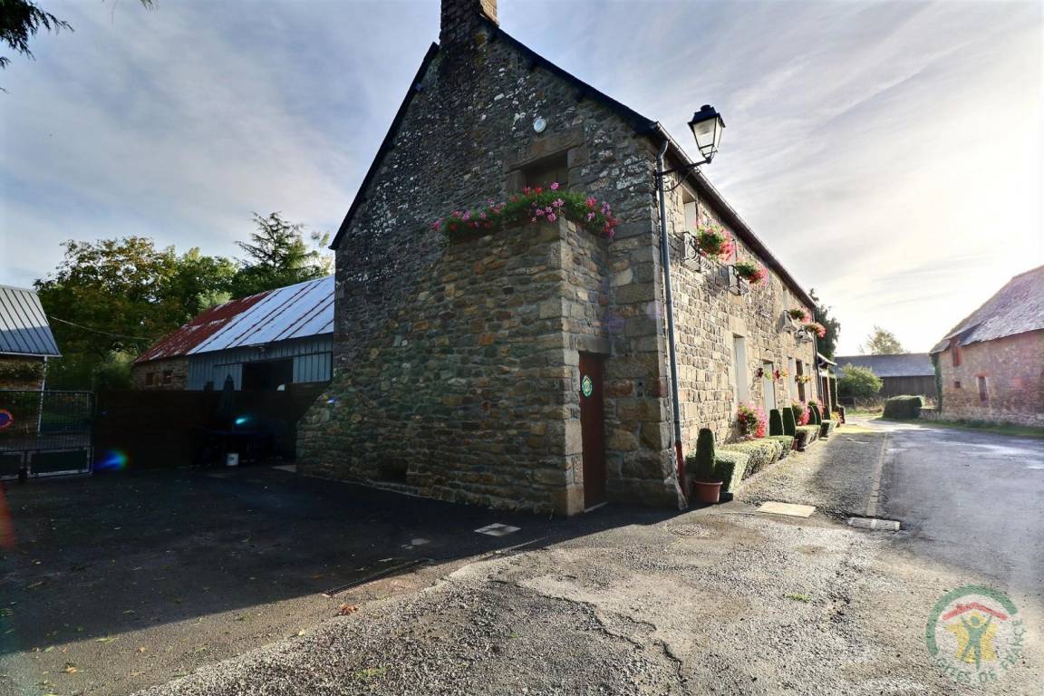 37 M² Gîte ∙ 1 Chambre ∙ 2 Personnes - Combourg