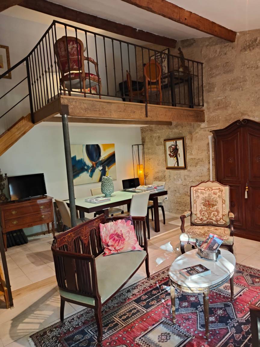 75 M² Appartement ∙ 2 Slaapkamers ∙ 3 Gasten - Pézenas
