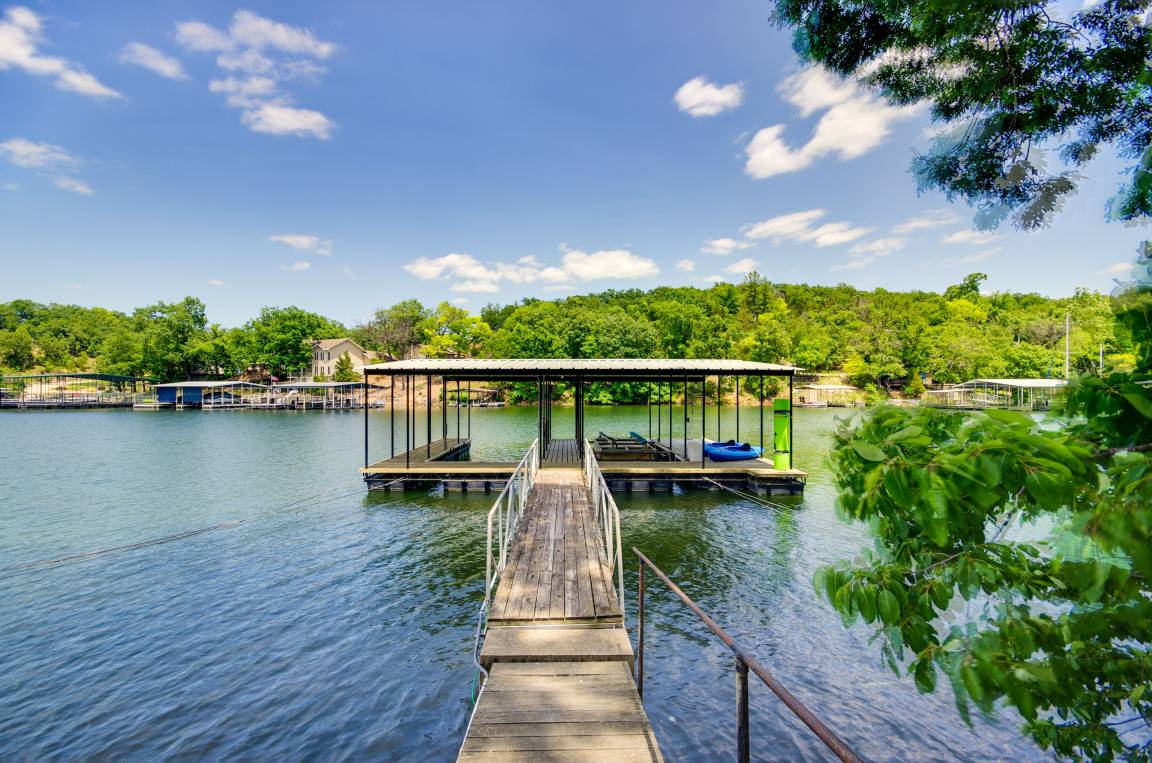 139 M² House ∙ 2 Bedrooms ∙ 8 Guests - Osage Beach, MO