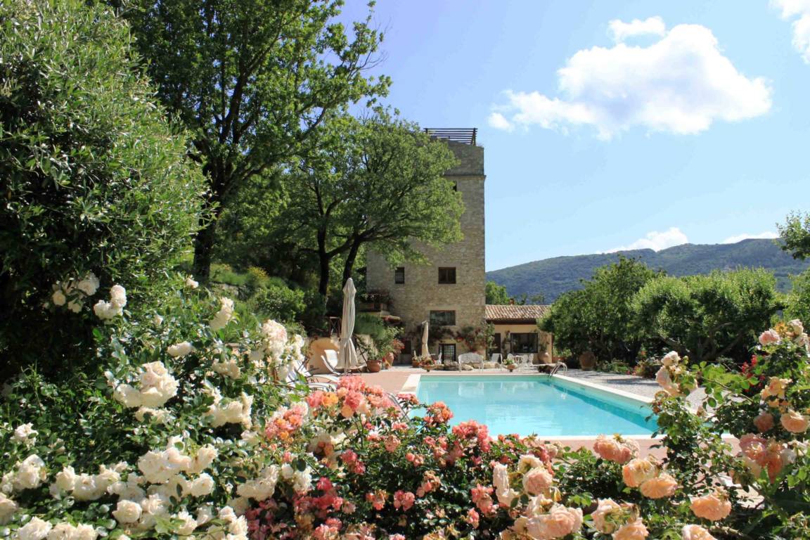 250 M² House ∙ 6 Bedrooms ∙ 12 Guests - Spoleto