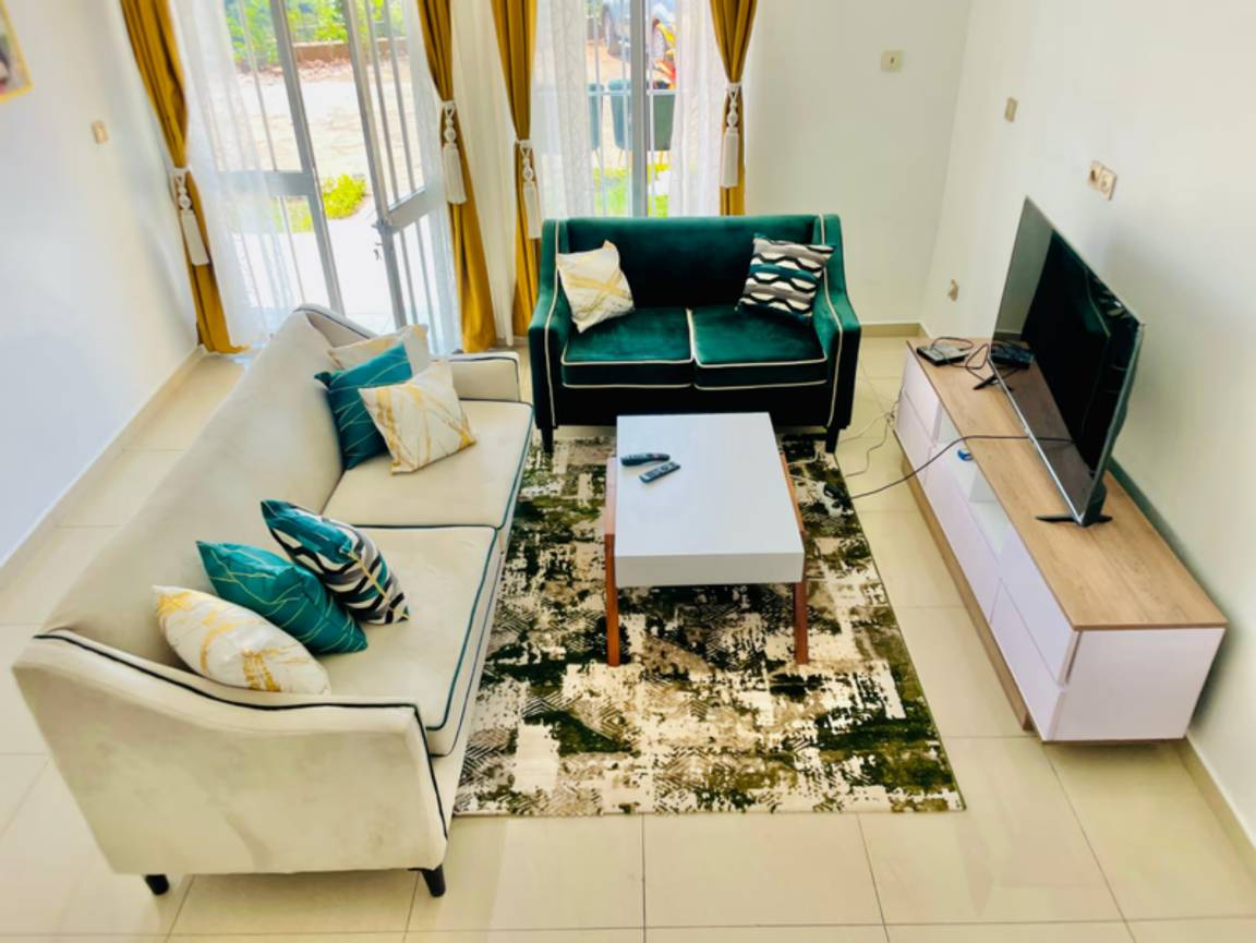 80 M² Apartamento ∙ 2 Habitaciones ∙ 4 Huéspedes - Yaoundé