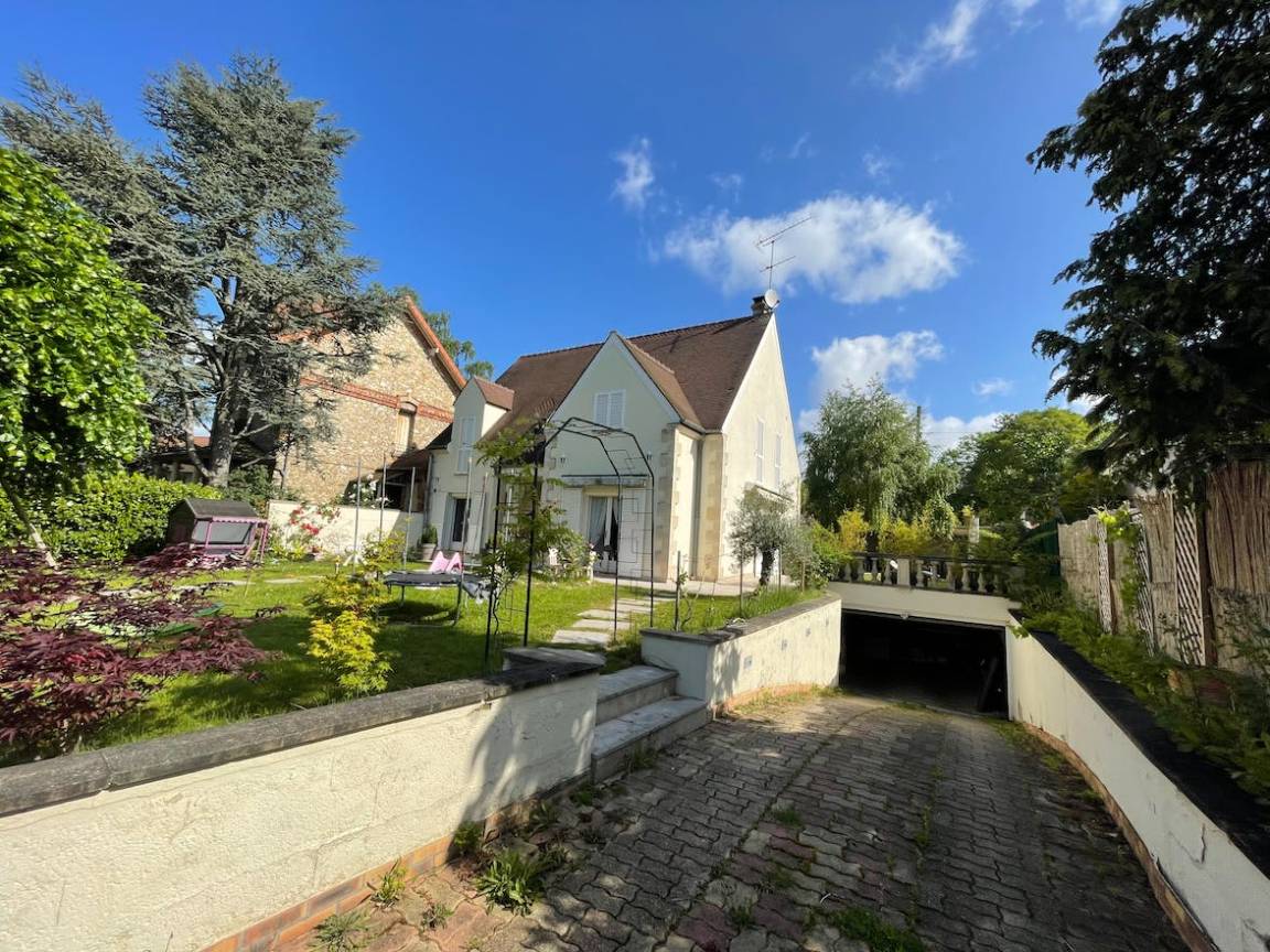 236 M² Maison De Vacances ∙ 5 Chambres ∙ 5 Personnes - Île-de-France