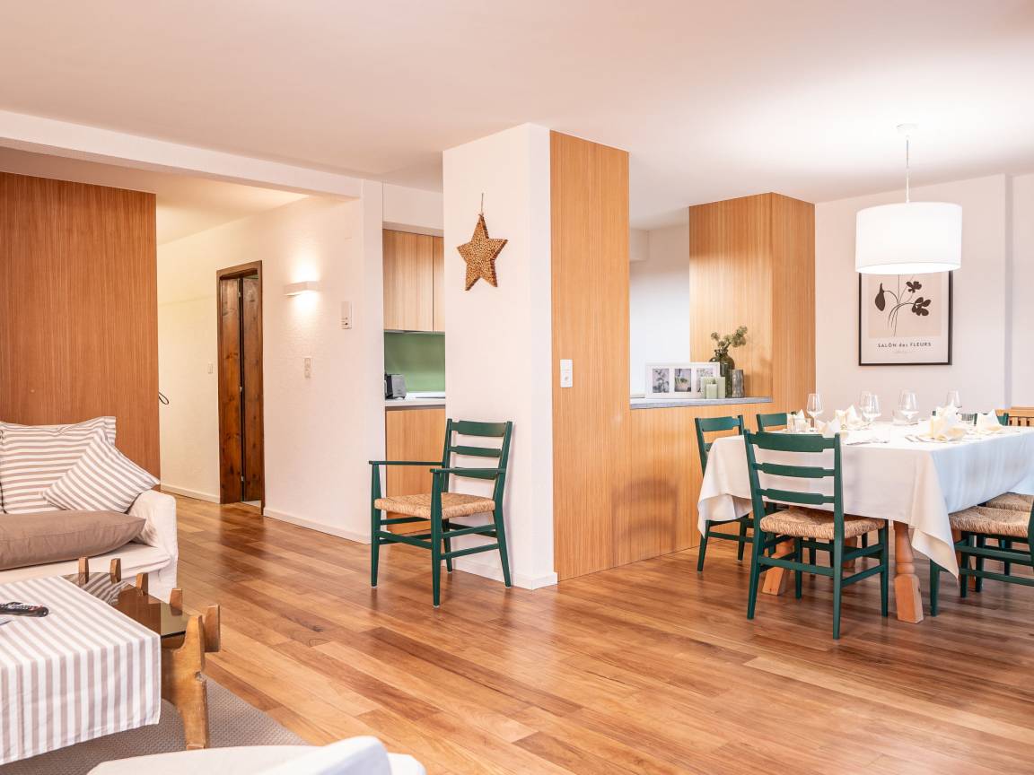 95 M² Ferienwohnung ∙ 3 Schlafzimmer ∙ 6 Gäste - Celerina/Schlarigna