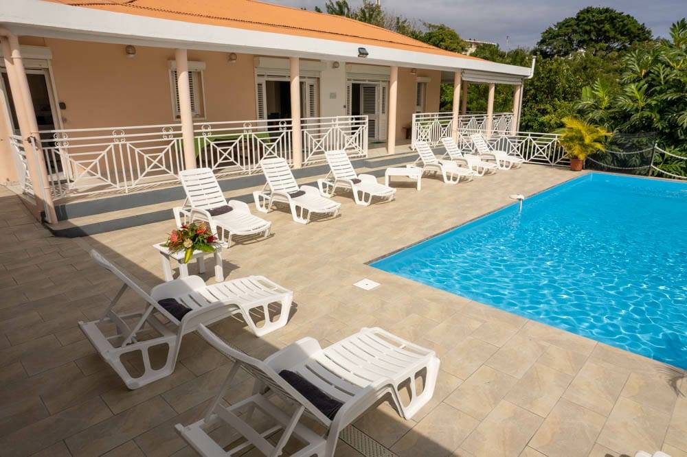 300 M² Villa ∙ 5 Bedrooms ∙ 14 Guests - Martinique