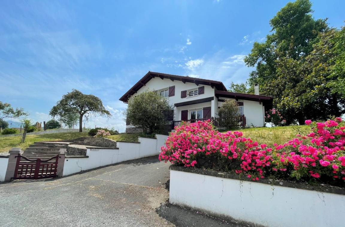 218 M² Gîte ∙ 6 Chambres ∙ 11 Personnes - Pays basque français