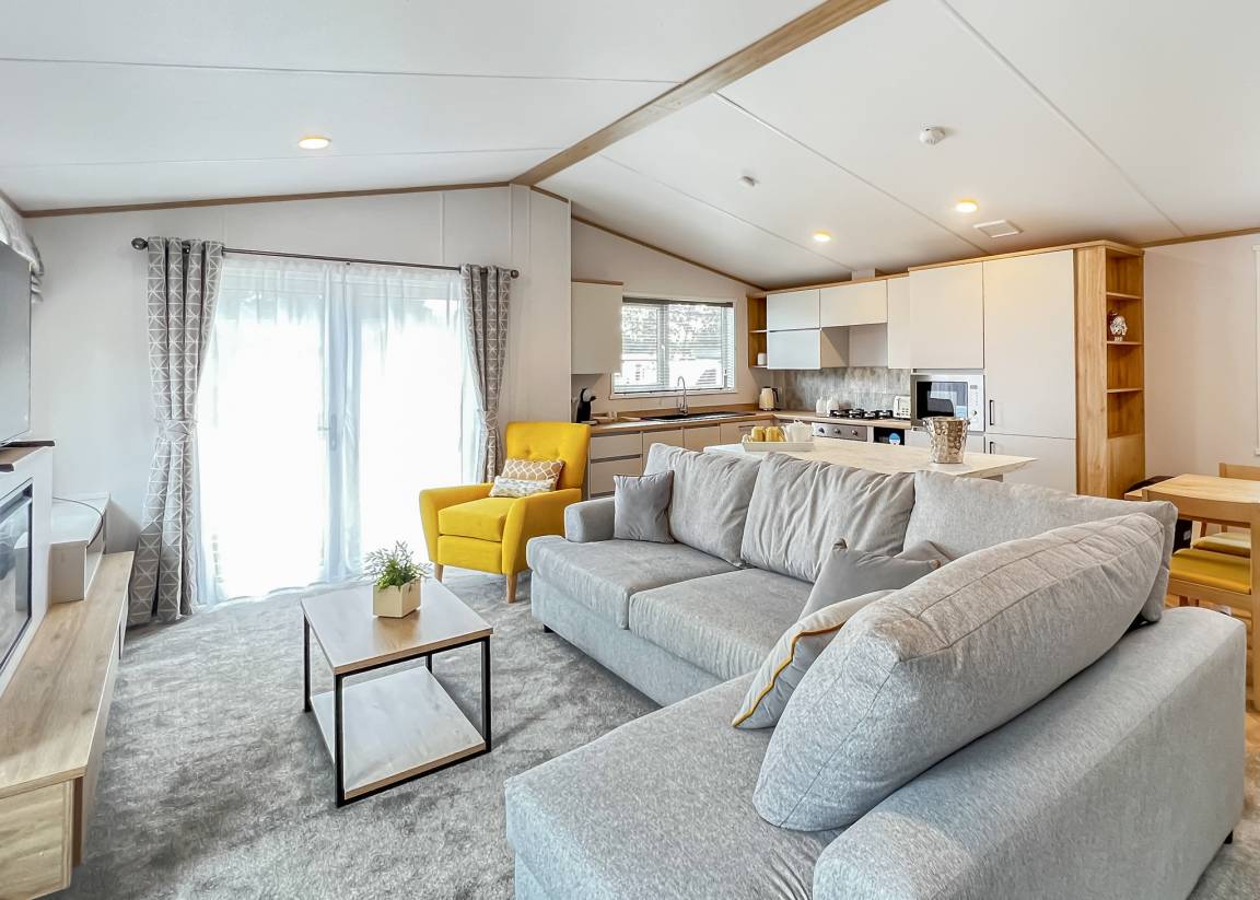 Chalet ∙ 2 Bedrooms ∙ 6 Guests - Cheshire